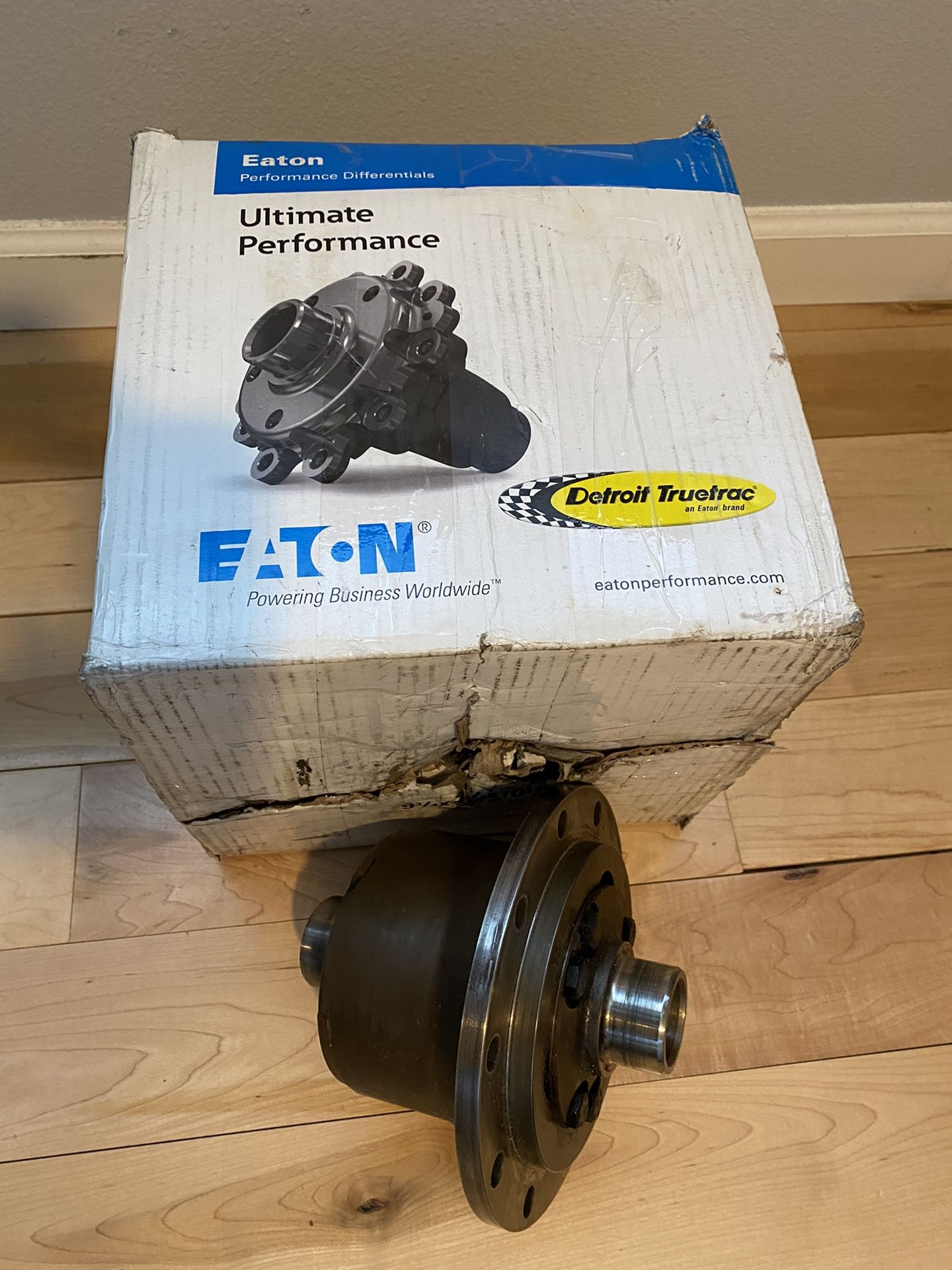 Detroit TrueTrac Dana 44 - 30 spline 3.92 and up for Sale in Sumner, WA ...