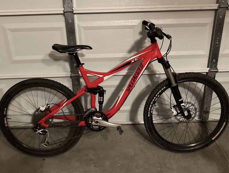 Specialized XC Expert Mountain Bike 15” for Sale in Phoenix, AZ - OfferUp