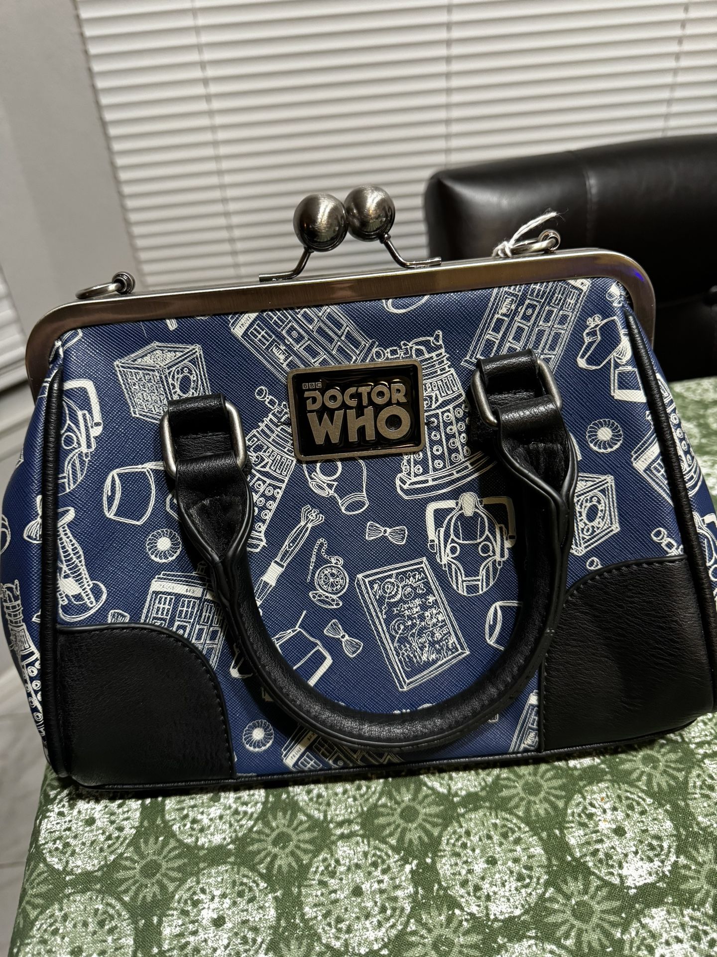 Doctor Who Purse for Sale in San Antonio, TX - OfferUp