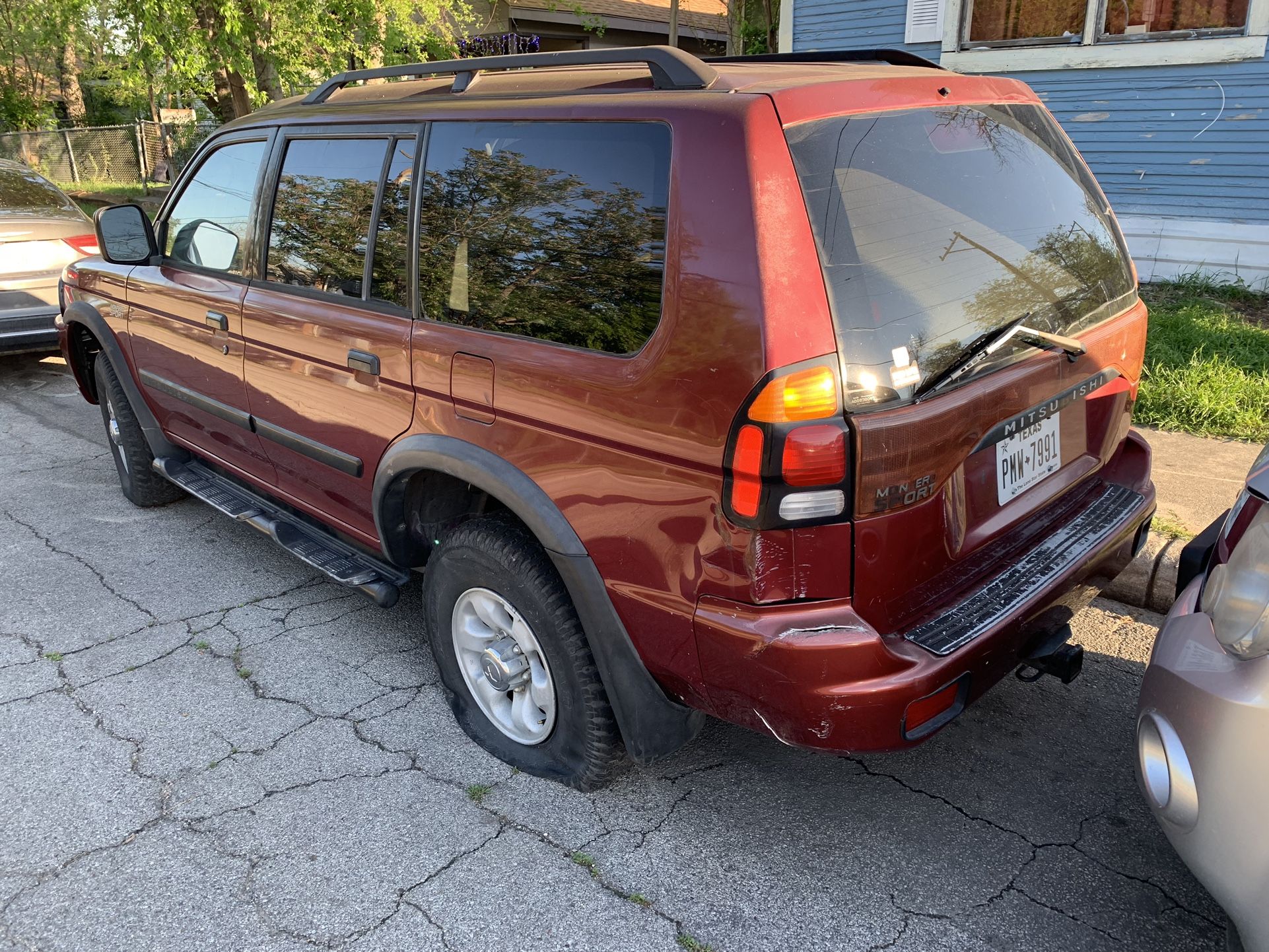 2003 Mitsubishi Montero for Sale in San Antonio, TX - OfferUp