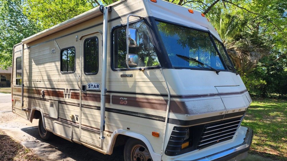 1984 Winnebago Chieftain for Sale in Silver Springs, FL - OfferUp