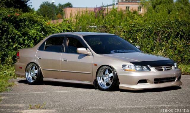 Stanced Accord 6th Gen