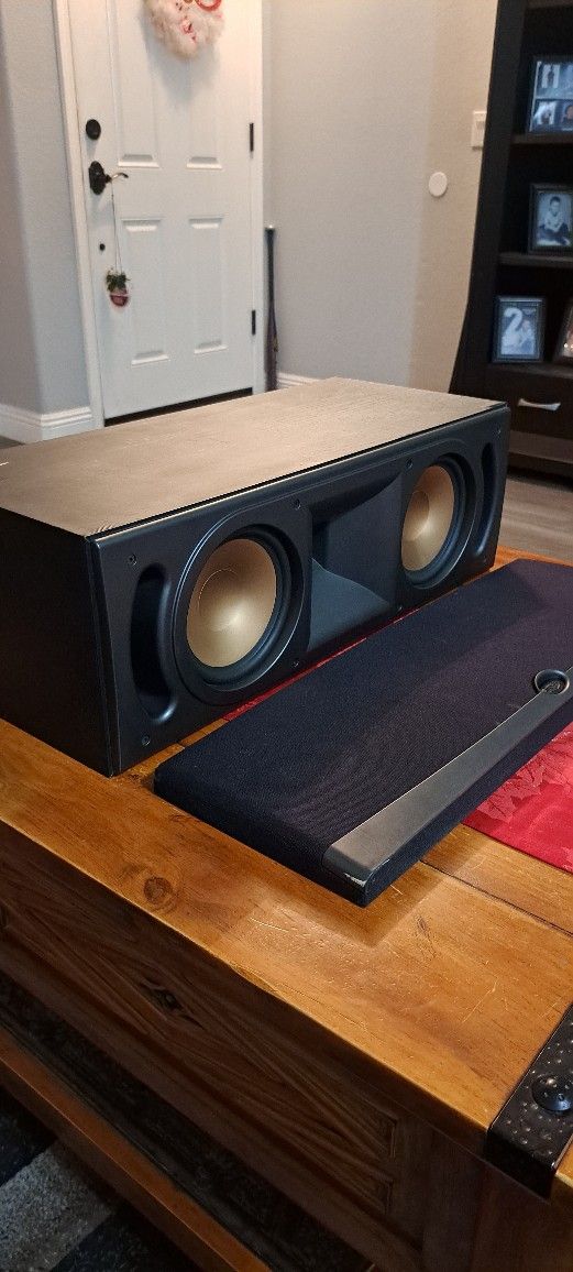 Klipsch RC35 for Sale in Avondale, AZ - OfferUp