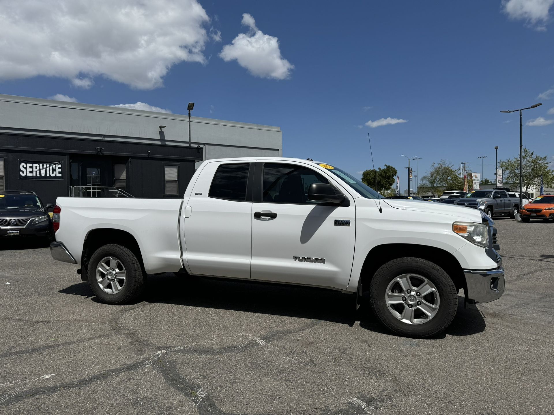 2014 Toyota Tundra for Sale in Santa Ana, CA - OfferUp