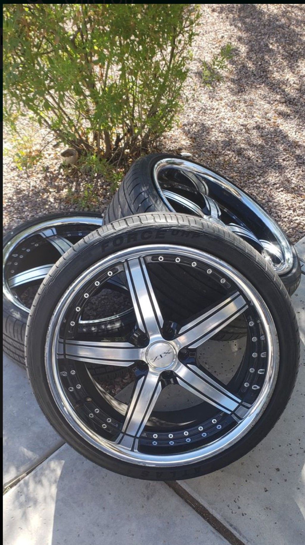 20 inch staggered XIX wheels 5x114.3 for Sale in Phoenix, AZ - OfferUp