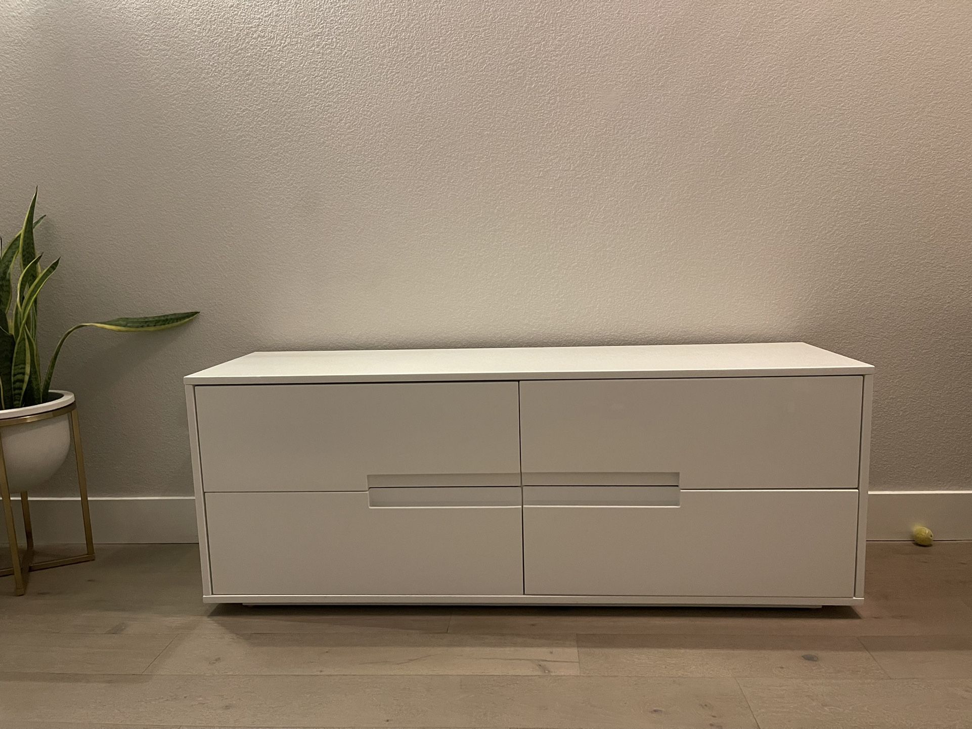 Cb2 Latitude Low White Dresser for Sale in Castro Valley CA OfferUp