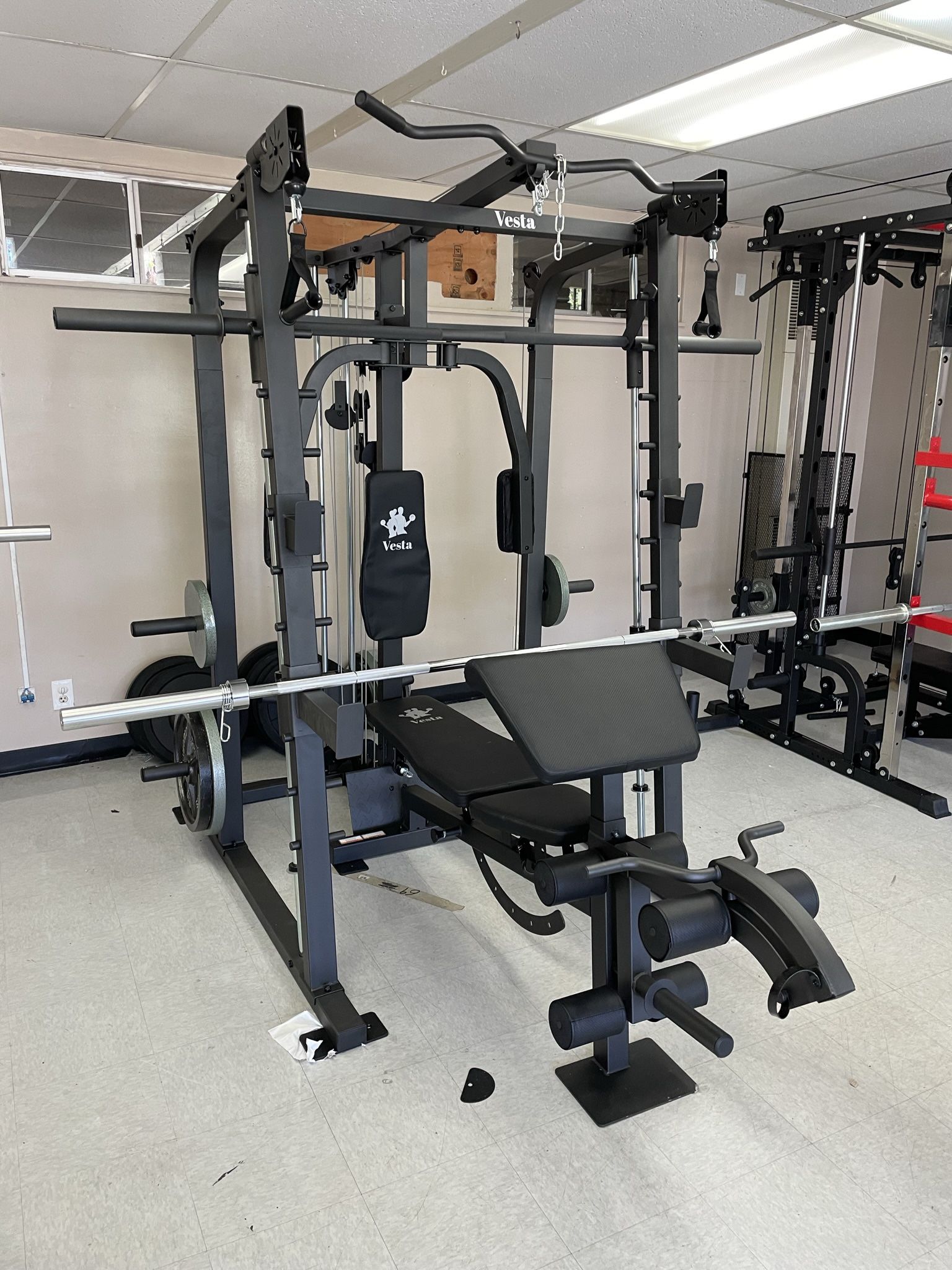 Vesta Fitness Smith Machine 2001 w/Bench Attachment | 230lb Bumpers ...