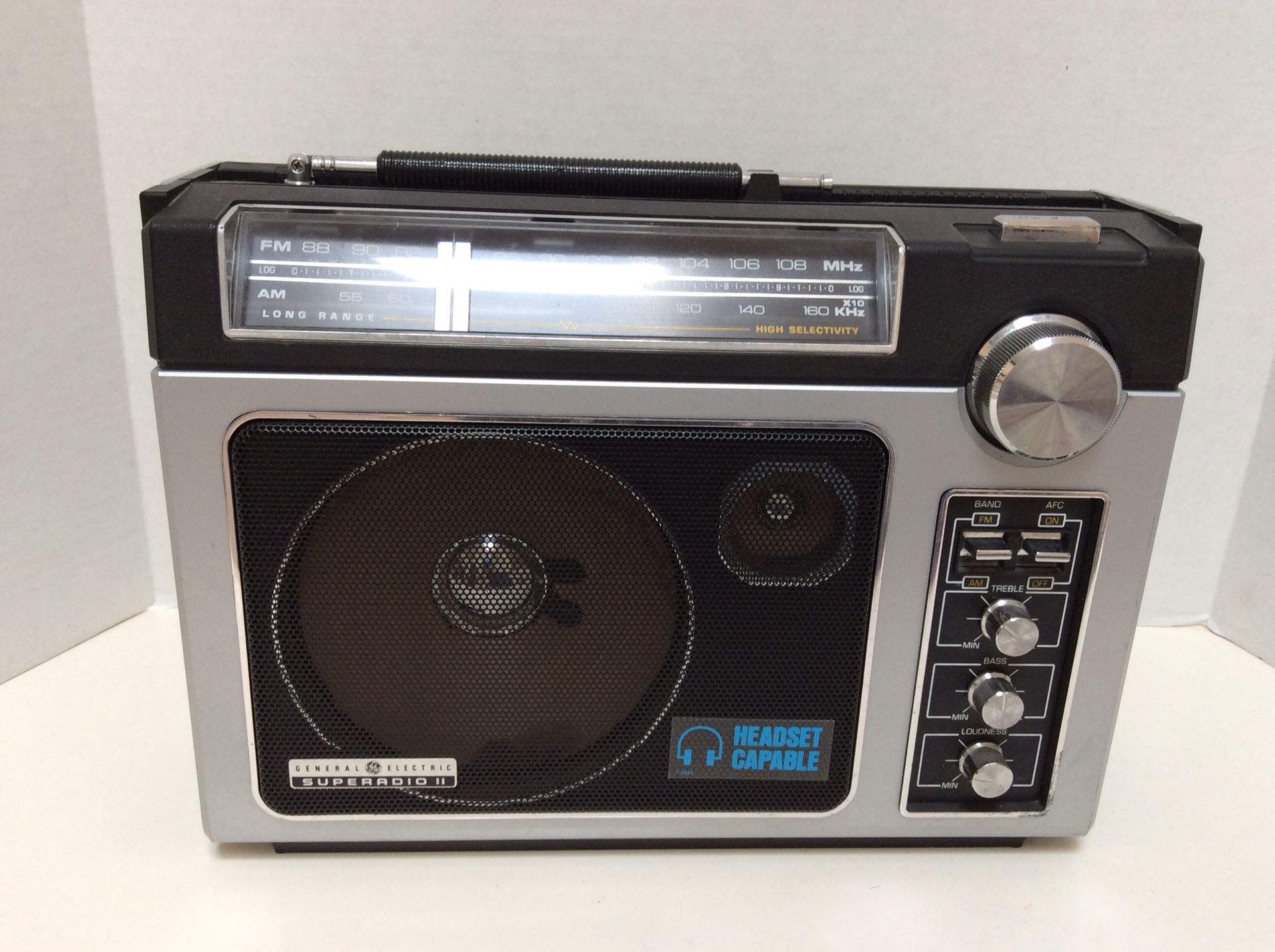 Vintage General Electric GE Super Radio 2 SUPERADIO II AM/FM 7-2885 F ...