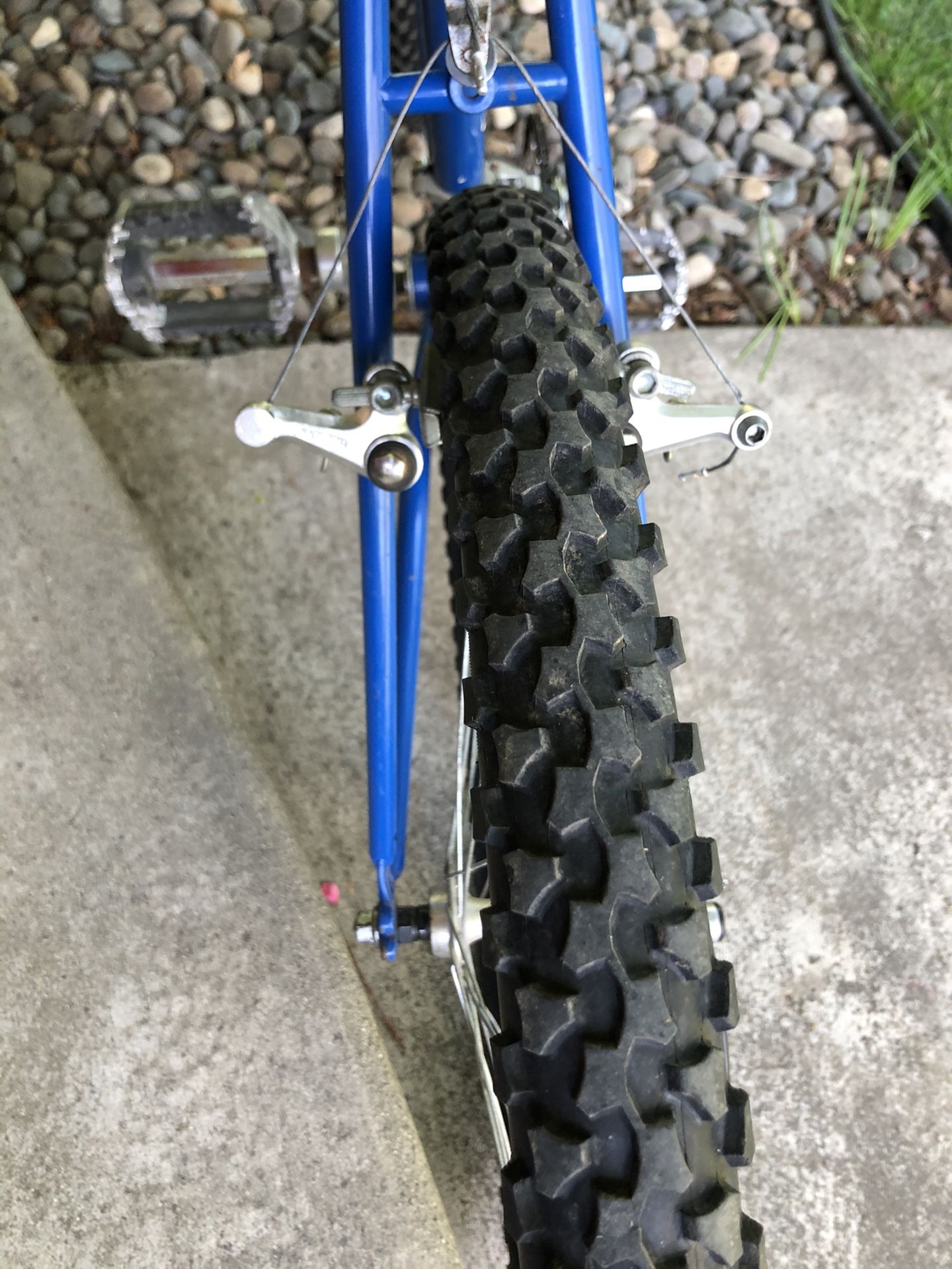 Excellent Trek 900 Mountain bike great tires 19 in frame for Sale in ...