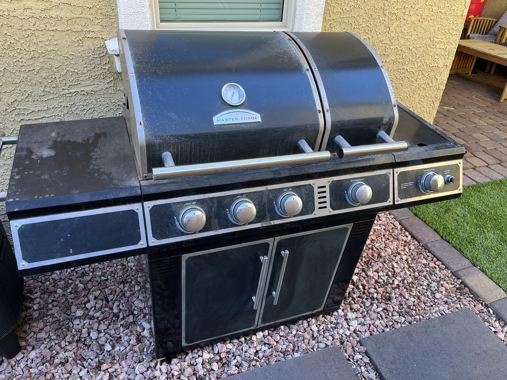 Master Forge BBQ Grill for Sale in Henderson, NV - OfferUp