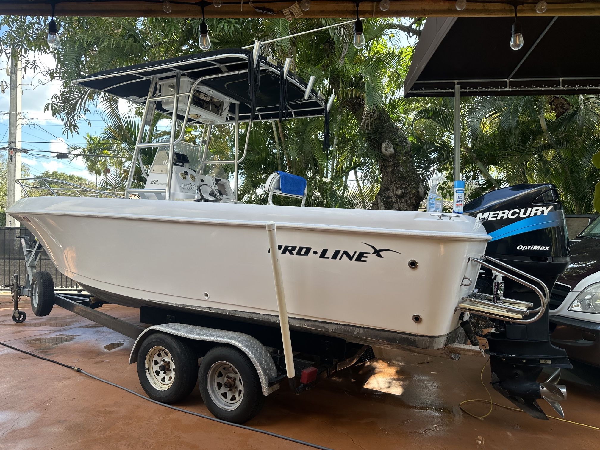 Proline Center Console for Sale in Miami, FL - OfferUp