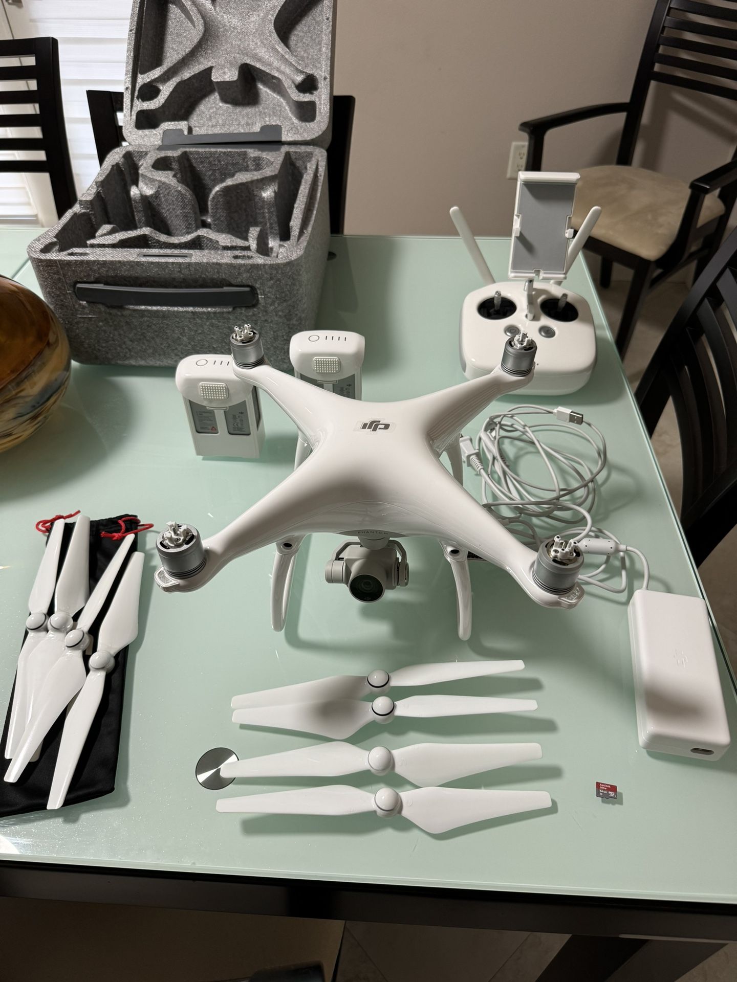 DJI Phantom 4 Drone for Sale in Hialeah, FL - OfferUp