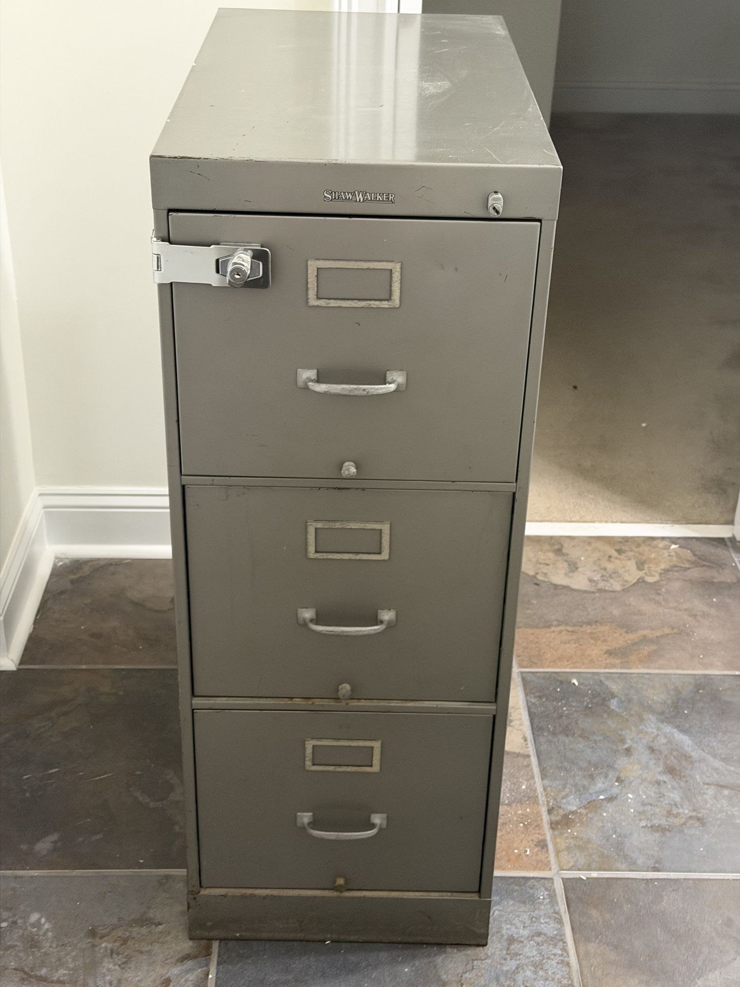 Shaw-Walker 3- Drawer Metal Filing Cabinet for Sale in Charleston, SC ...