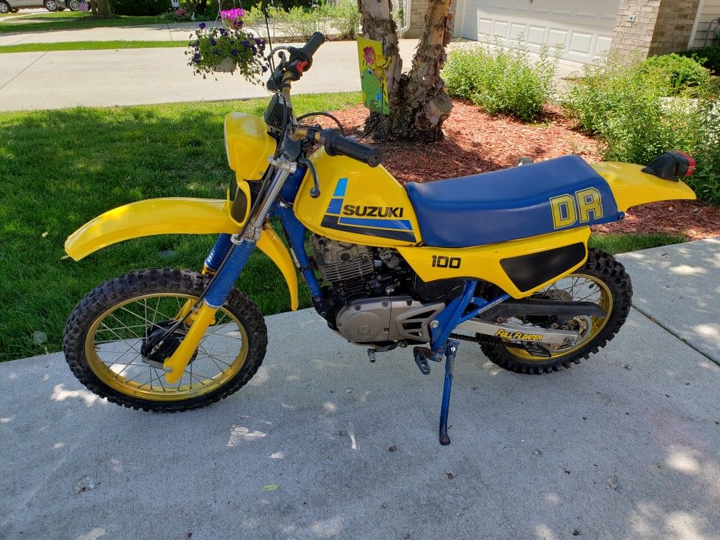 1985 Suzuki DR100 for Sale in Streamwood, IL - OfferUp