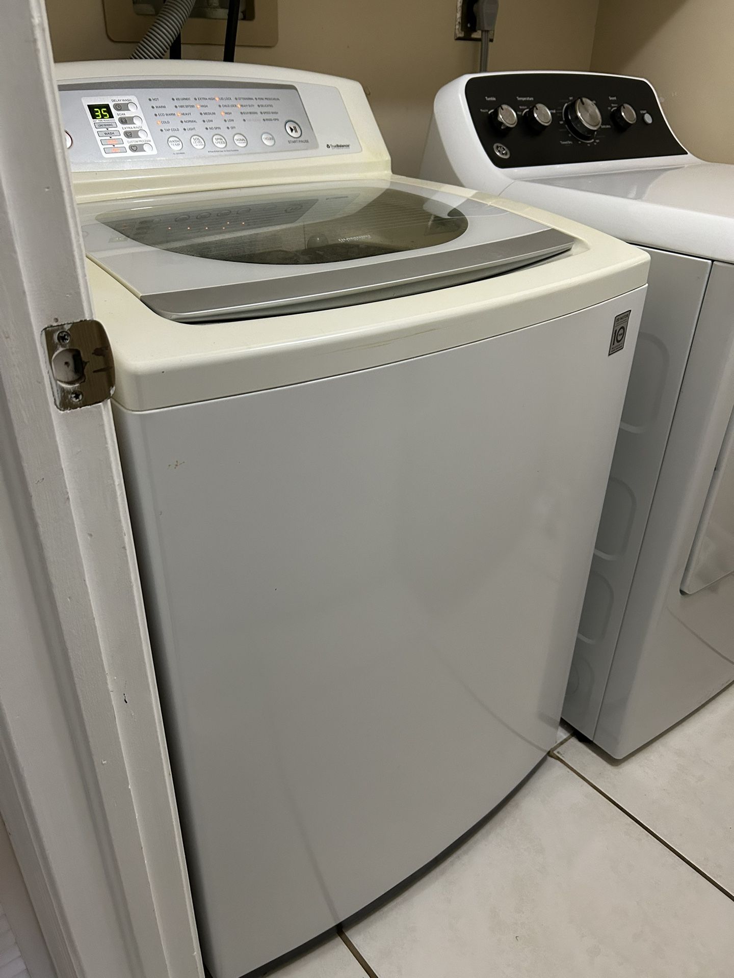 LG Washer WT4801CW (PLEASE READ DESC) for Sale in Fort Lauderdale, FL ...