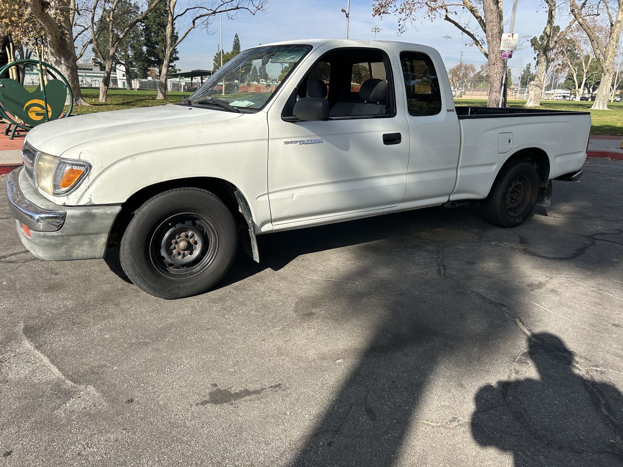 1998 Toyota Tacoma for Sale in Pico Rivera, CA - OfferUp