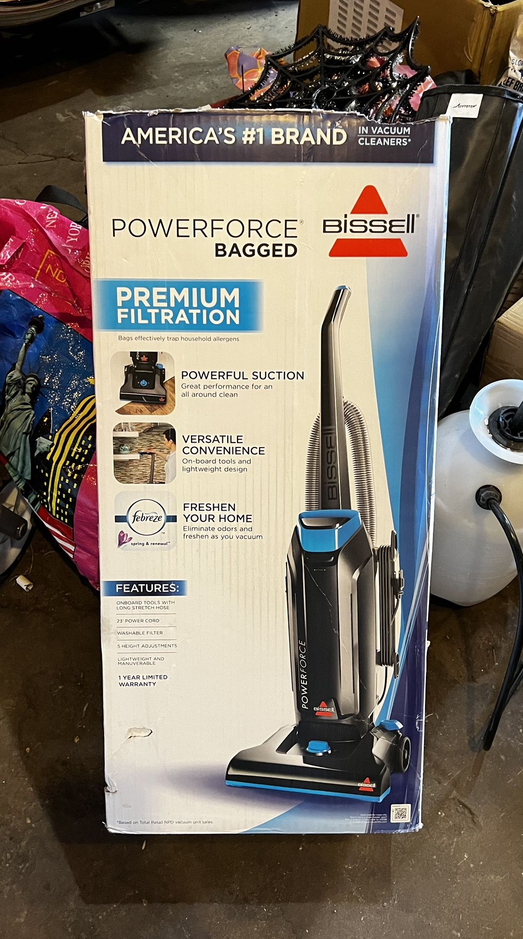 Bissell Powerforce Bagged Vacuum for Sale in Chicago, IL - OfferUp