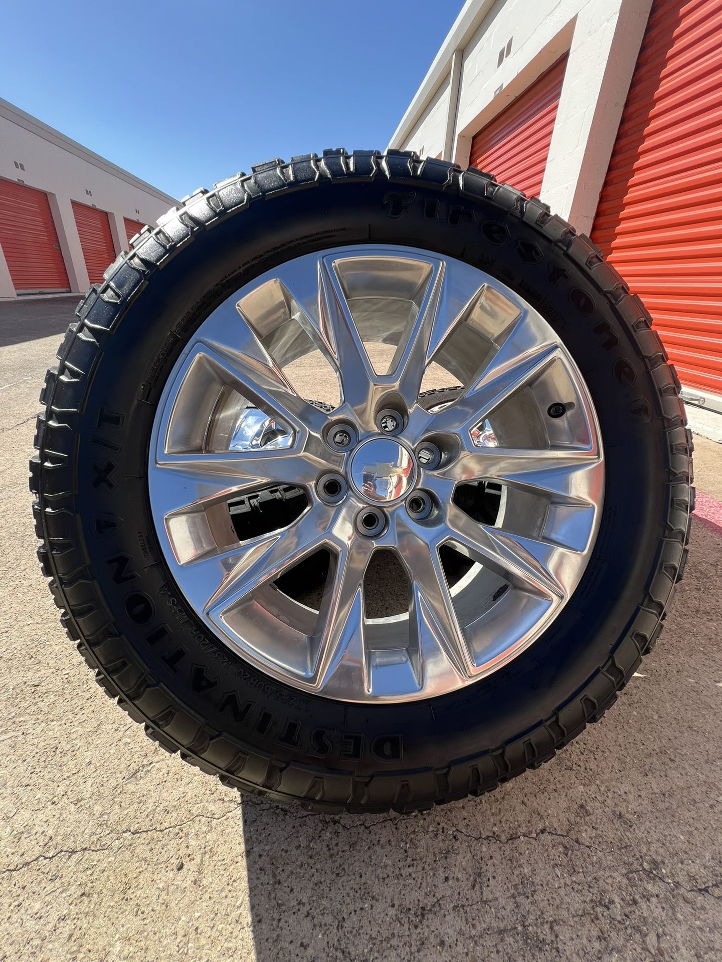 20s Chevy Gmc Ltz Silverado On All Terrain Tires Rims Rines Wheels 6lug ...