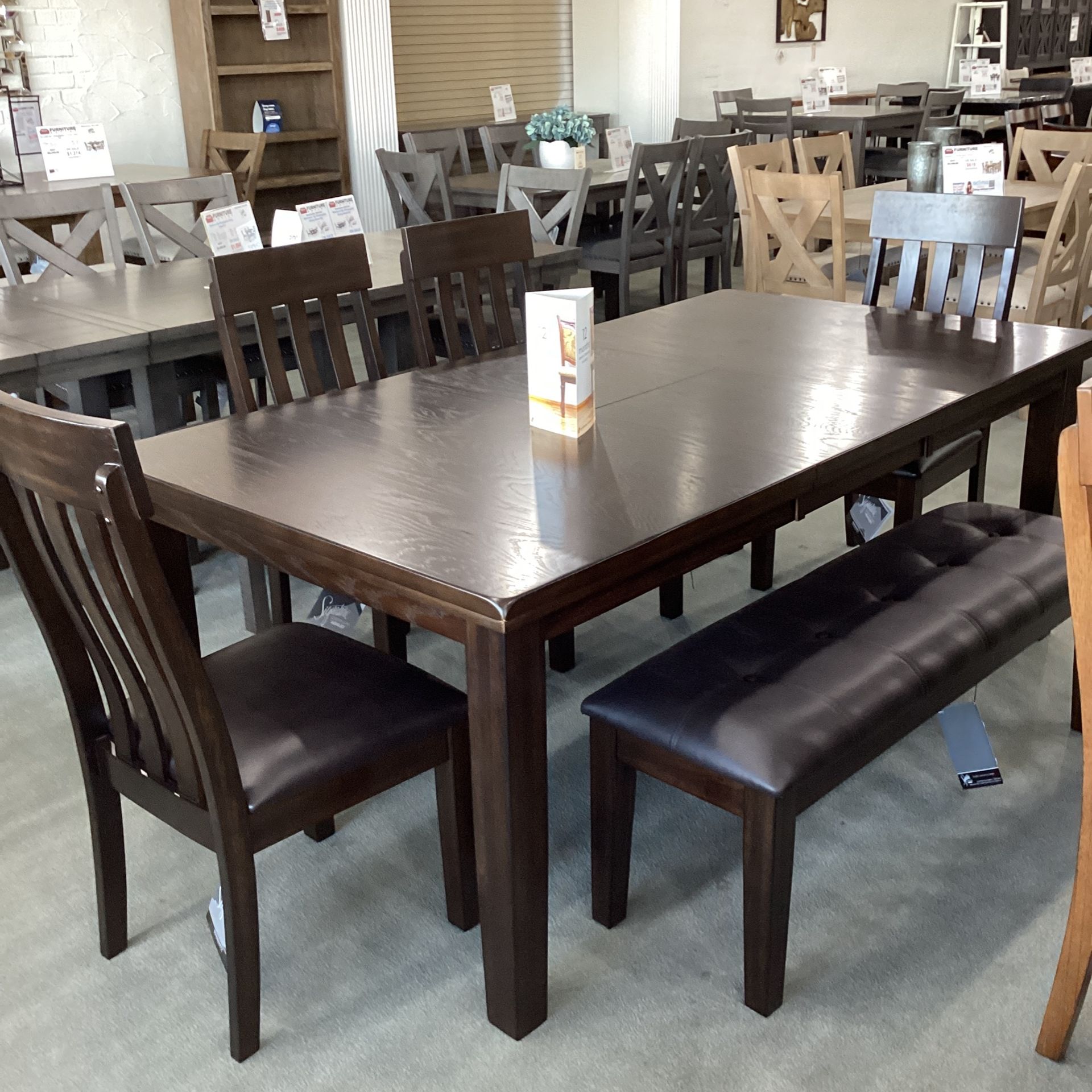 Haddigan 6pc Rectangular Dining Room Set for Sale in Mesa, AZ - OfferUp