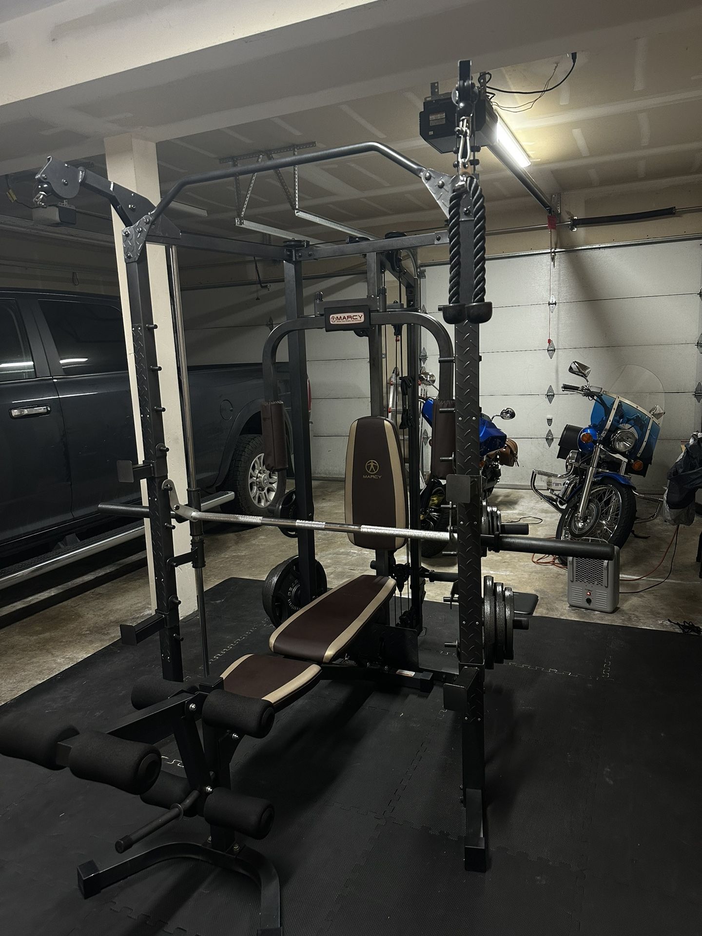 SM-4008 Smith Machine Home Gym for Sale in Gig Harbor, WA - OfferUp