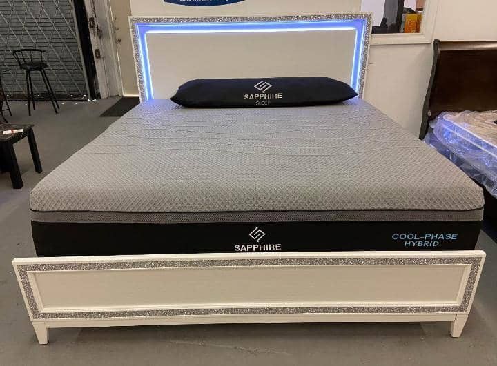 Vendo Set De Cuarto. Pregunta Por Precio. Ask For Price for Sale in ...