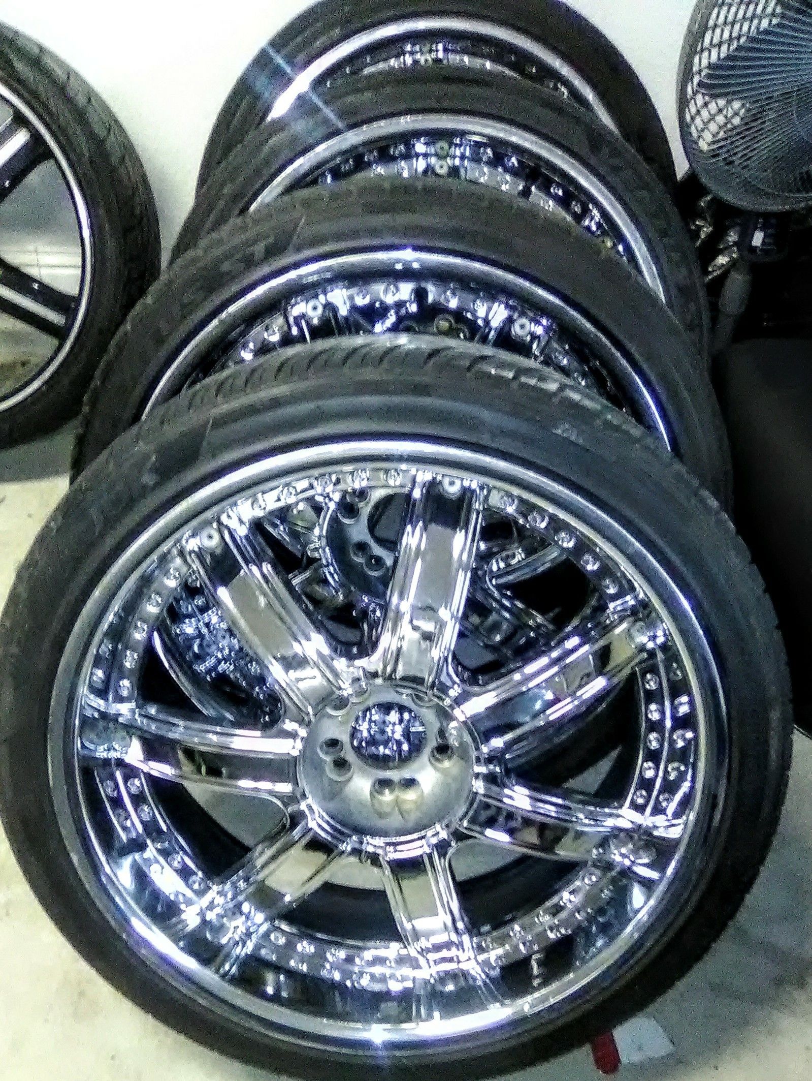 22 " 5 lug Universal Rims & Tires for Sale in Fresno, CA - OfferUp