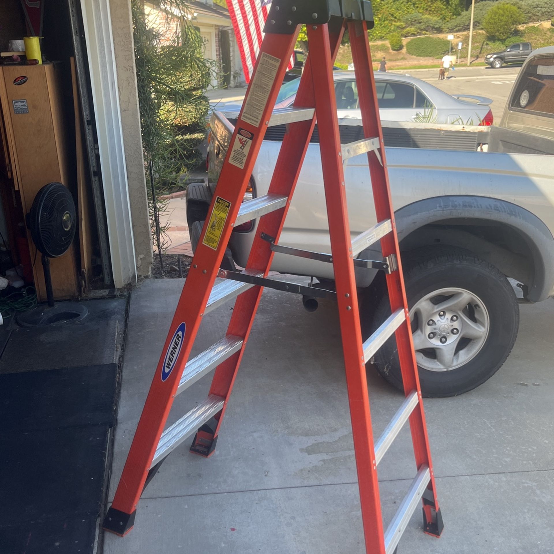 6ft Ladder for Sale in Laguna Niguel, CA - OfferUp