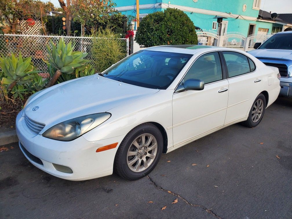 2002 Lexus ES 300 for Sale in Los Angeles, CA - OfferUp