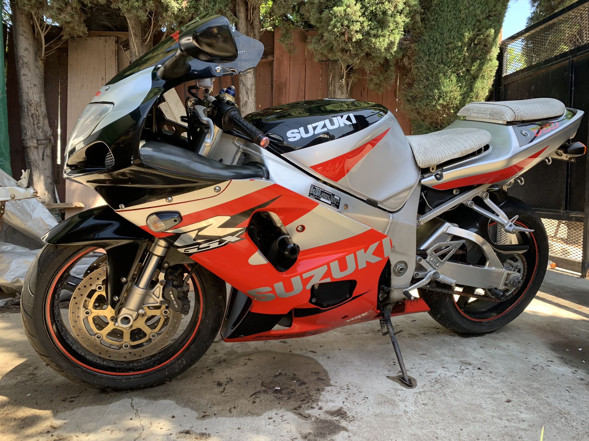 2002 Suzuki GSXR 750 for Sale in Stockton, CA - OfferUp
