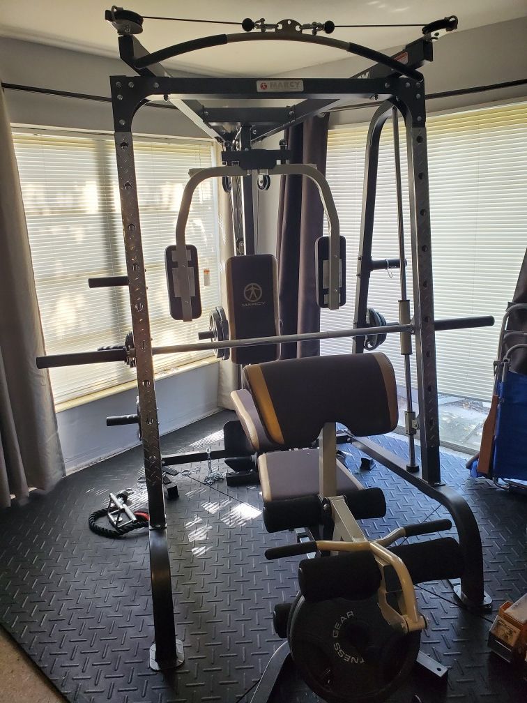 Marcy Diamond Elite smith machine MD9010G w/ weights and mats. Best ...