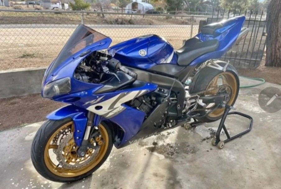 2005 Yamaha R1 for Sale in Fresno, CA - OfferUp