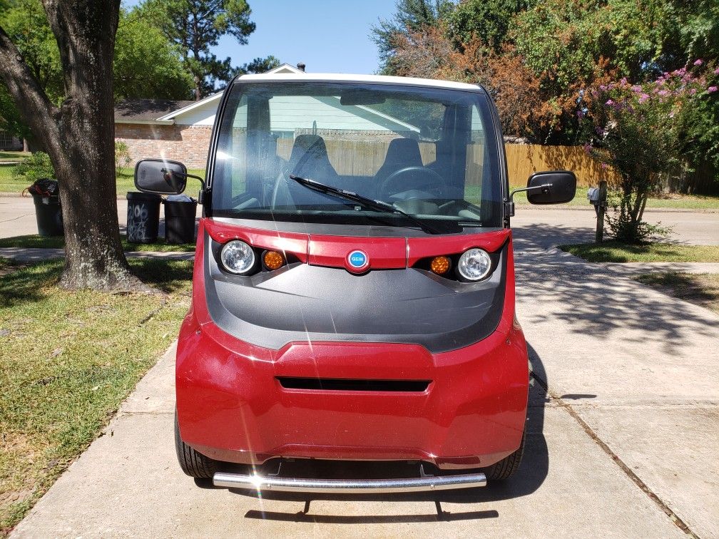 Polaris Gem e2 (LSV) luxury novelty car for Sale in Houston, TX - OfferUp