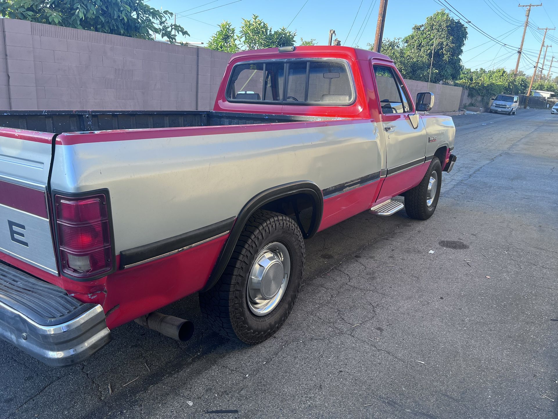 1991 Dodge D250 for Sale in Garden Grove, CA - OfferUp