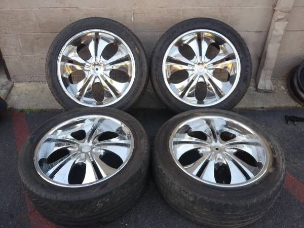 6 lug 22 inch rims and tires. Chevy, Toyota, Nissan, more for Sale in ...