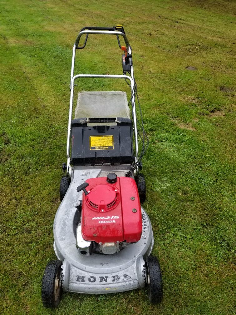 Honda HR215 commercial mower lawnmower for Sale in Granite Falls, WA ...