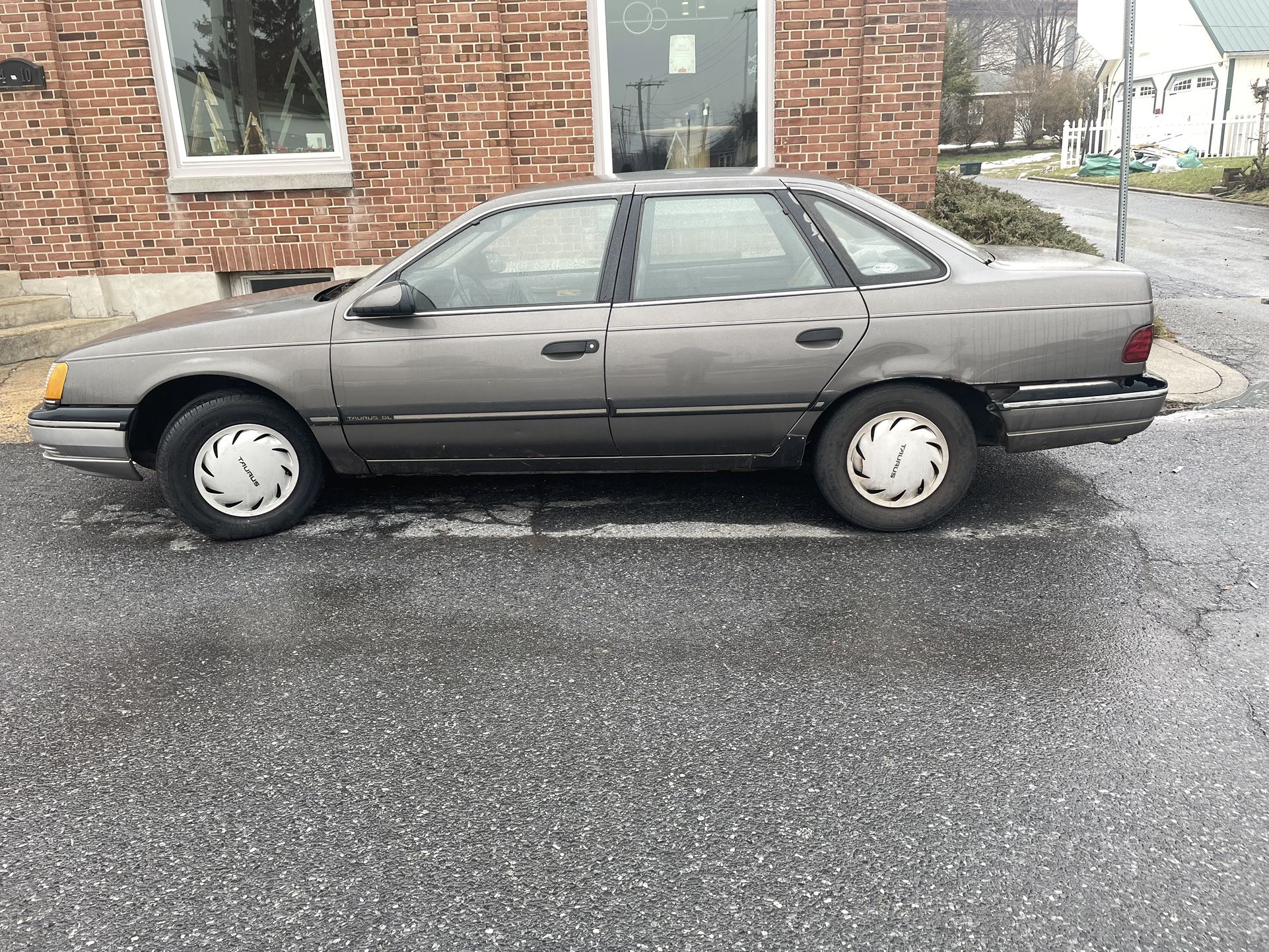 1989 Ford Taurus for Sale in Palmyra, PA - OfferUp