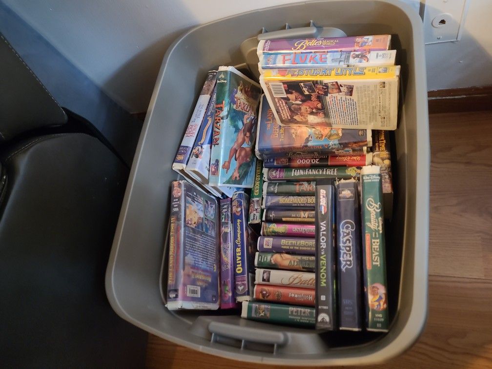 Retro Vhs! for Sale in Circleville, OH - OfferUp