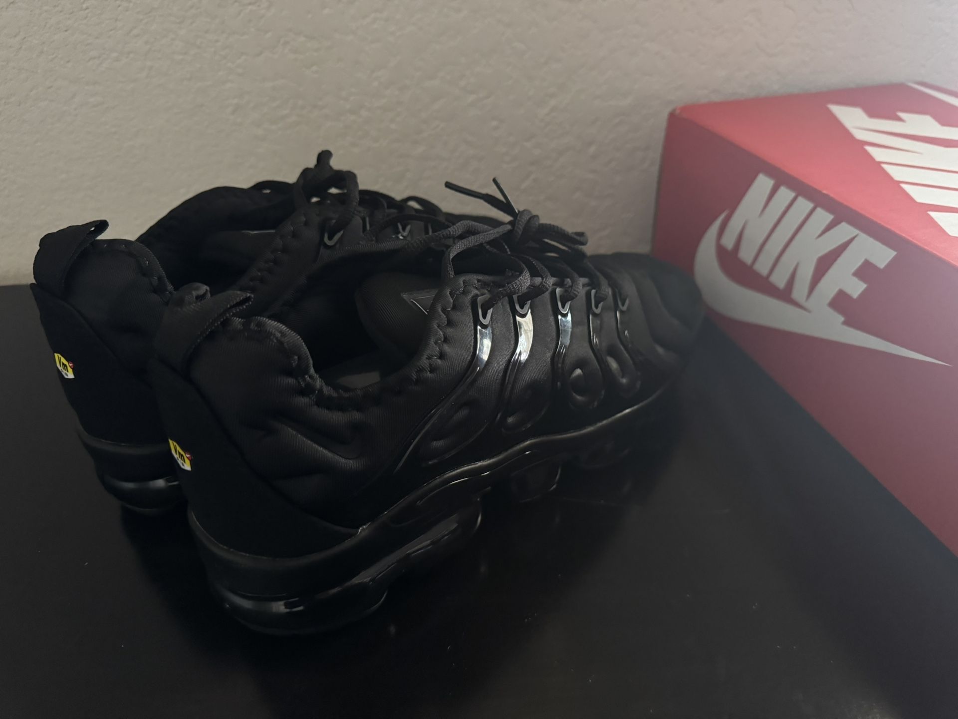 Vapor Max for Sale in Rialto, CA - OfferUp
