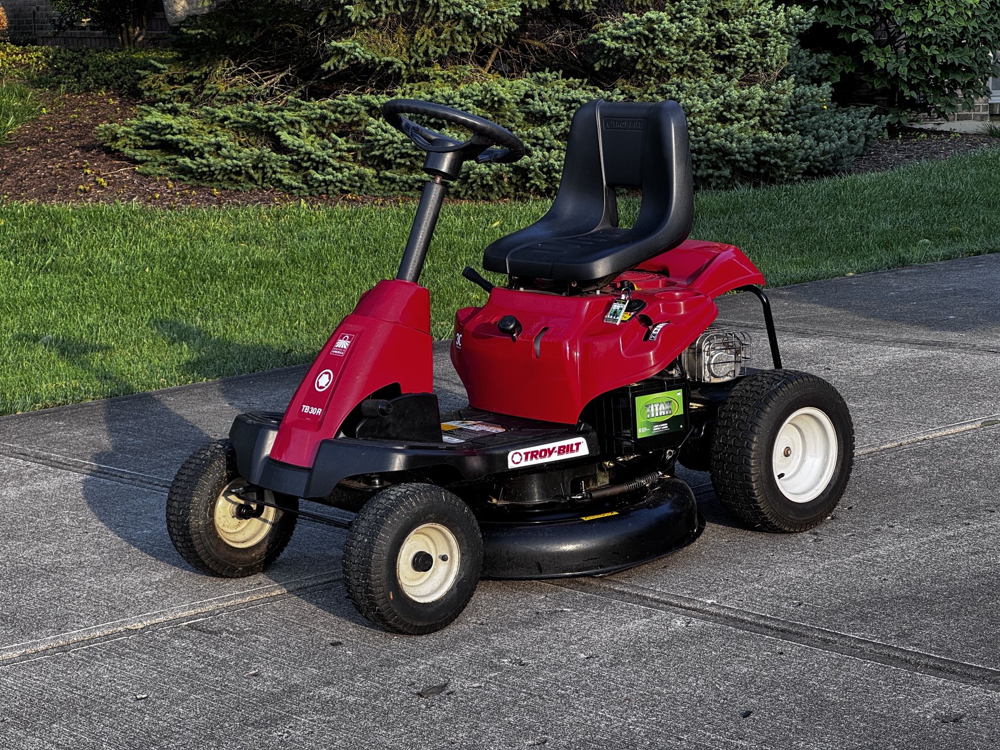 Troy-Bilt TB30r Riding Mower From Lowes for Sale in Cincinnati, OH ...