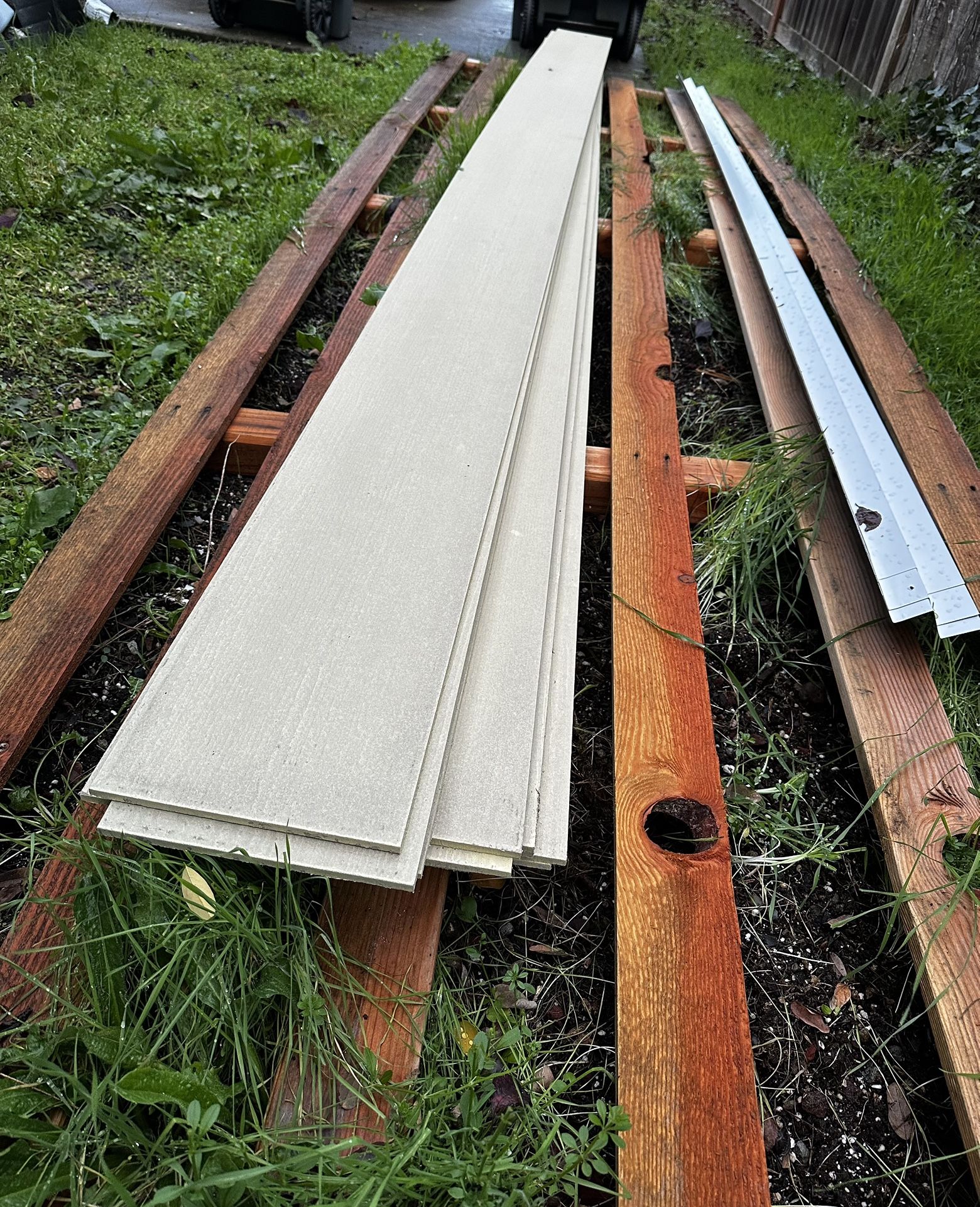 Hardie Board Siding, Flashing, Nails for Sale in Tacoma, WA - OfferUp