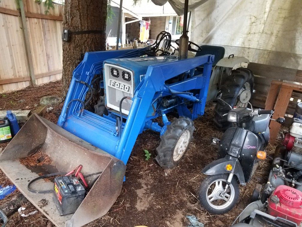 Ford 1500 tractor diesel for Sale in Snohomish, WA - OfferUp