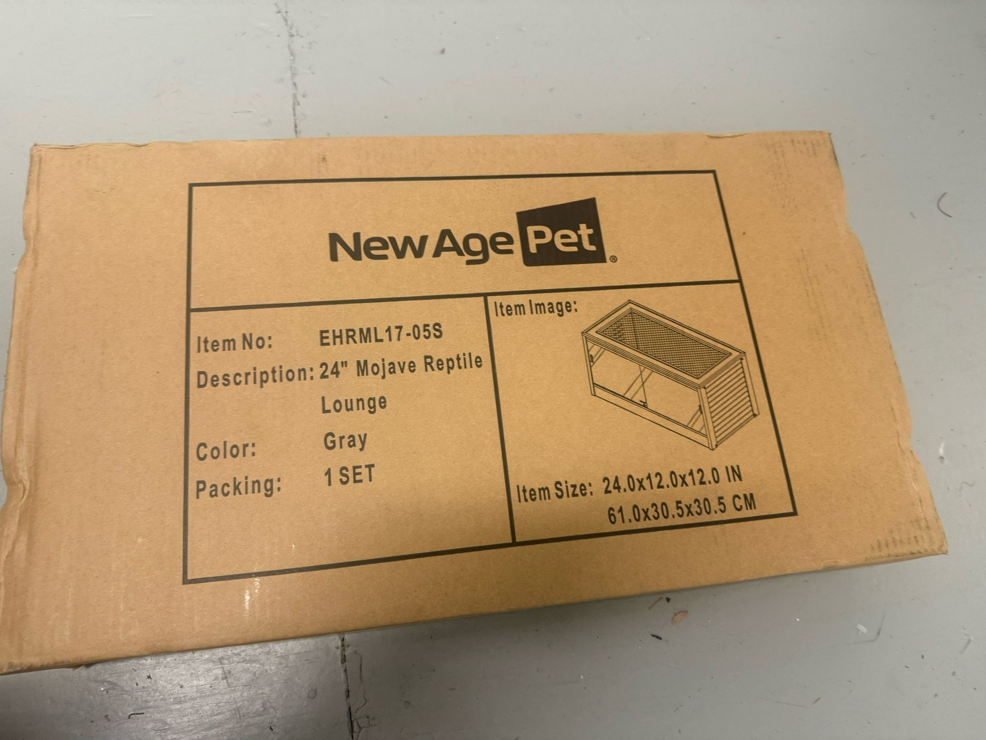 New Age Pet ECOFLEX 24" Mojave Reptile Small Habitat Lounge in Grey for Sale in Redmond, WA ...