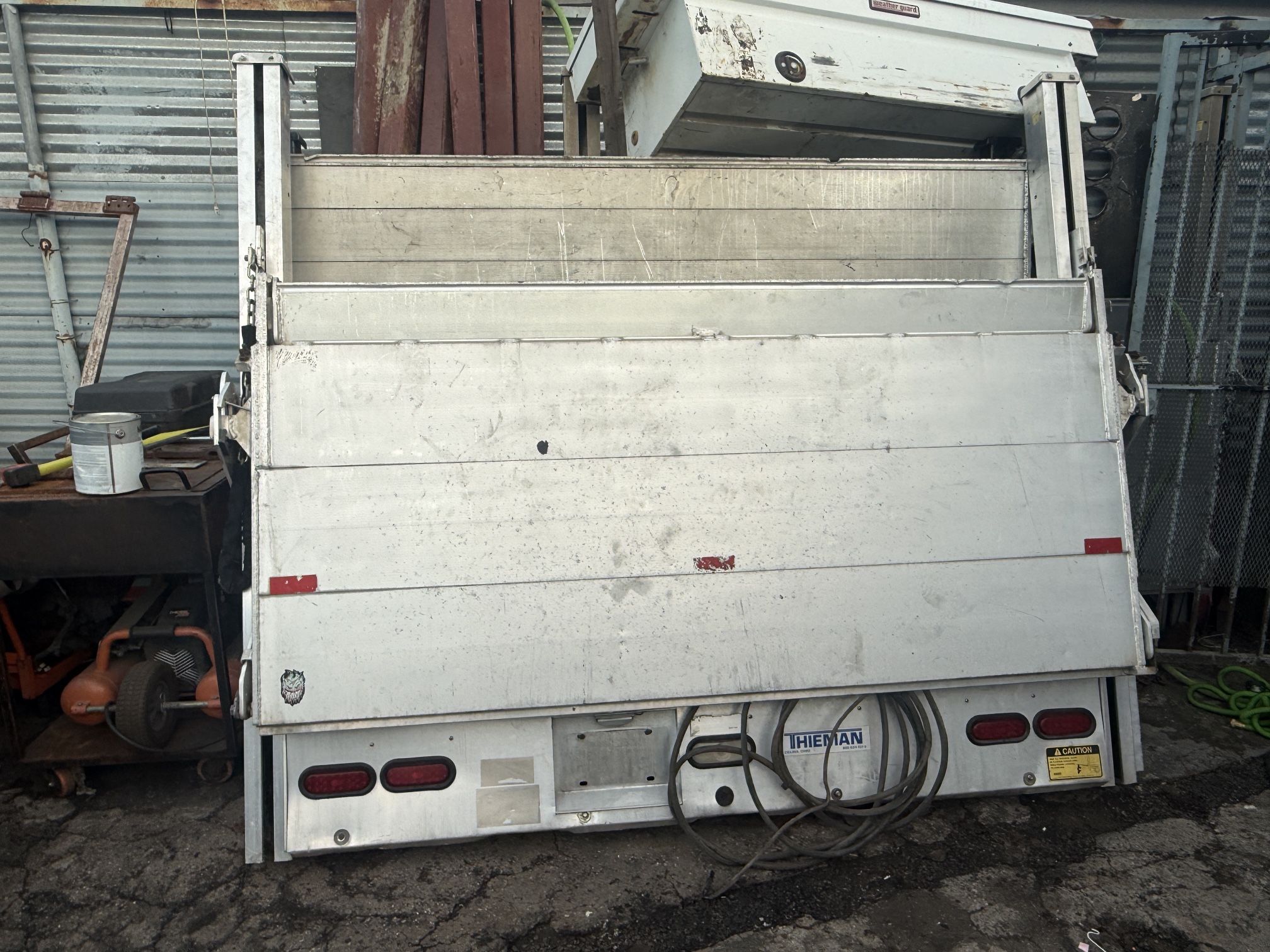 Lift Gate 1600 LBS 42 Largo 89 De Ancho 8 Pies La Parte Del Lift Gate ...