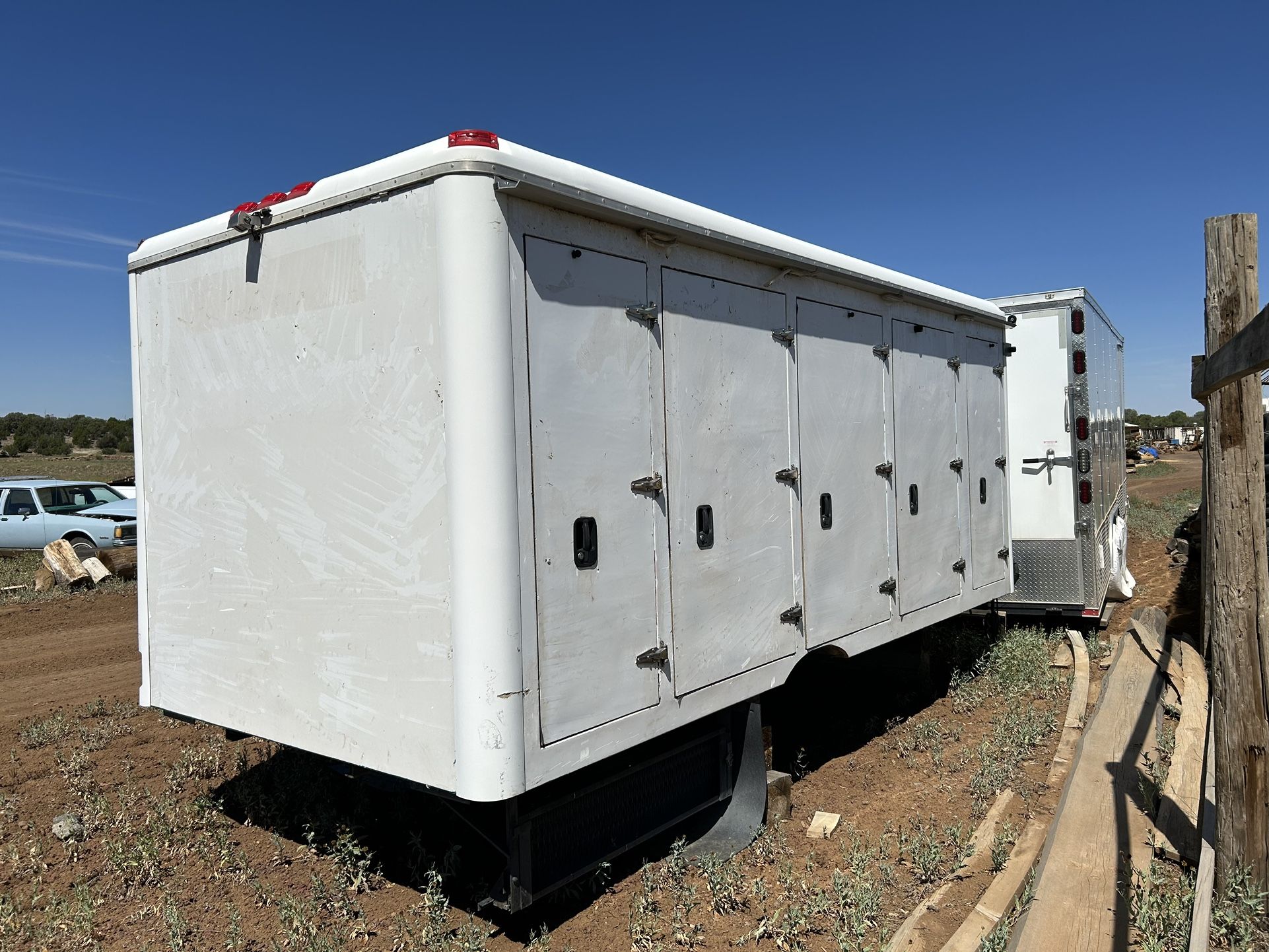 Johnson Freezer/Refrigerator Box Thermoking 520 for Sale in Show Low ...