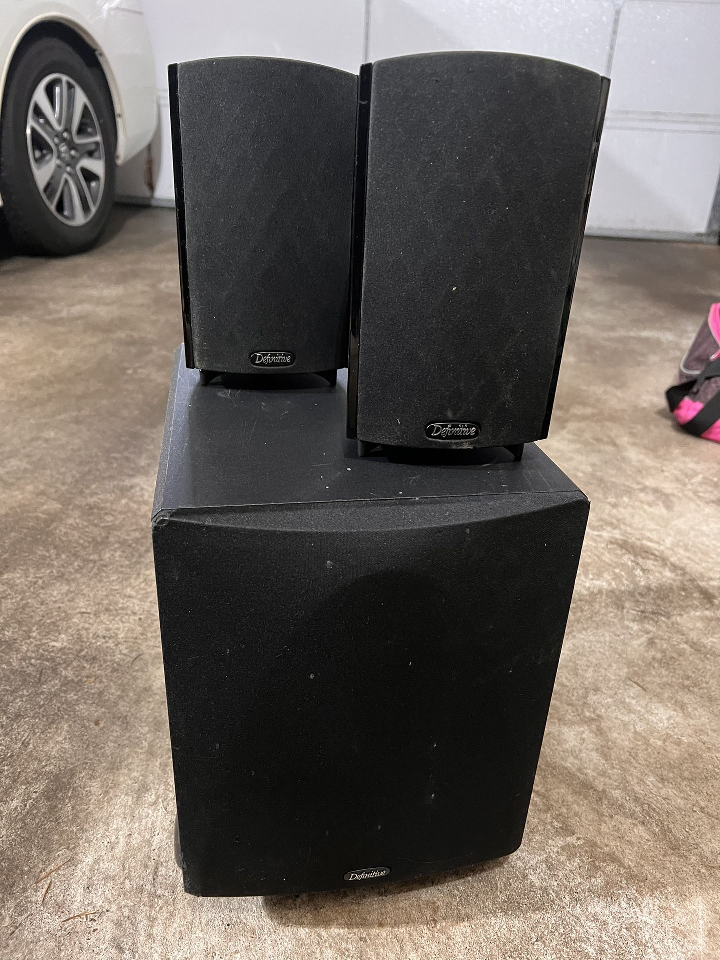 Definitive Tech 2.1 Speakers for Sale in Shoreline, WA - OfferUp