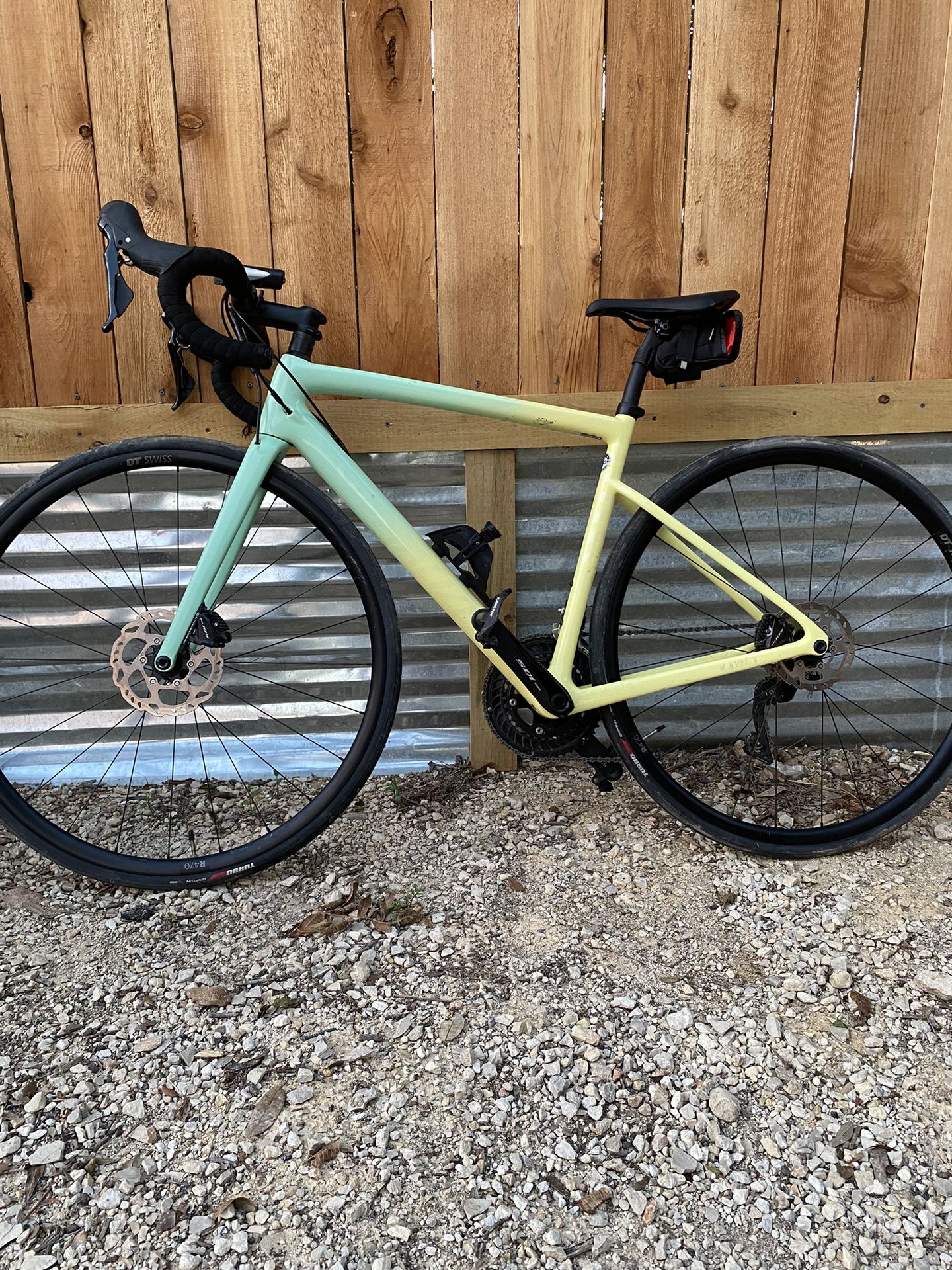 2021 Specialized Race Road Cycling Bike, Carbon Fiber, 52 Inch Frame ...