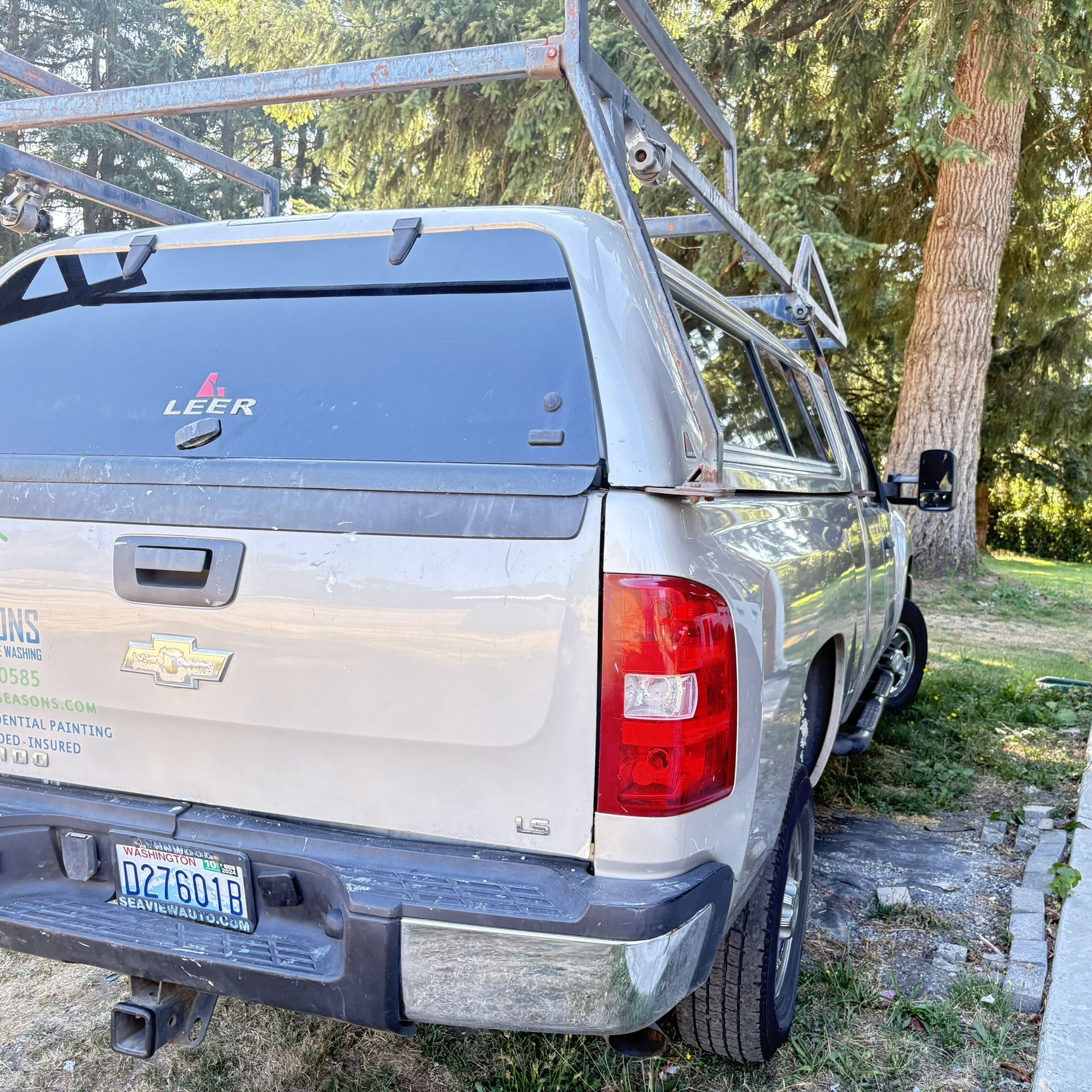 2007 Chevy Silverado 2500 2 Wheel Drive for Sale in Renton, WA - OfferUp