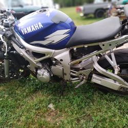 2002 Yamaha Yzf R6