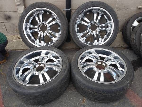 6 lug 22 inch Lexani rims Chevy, Toyota, Nissan, more for Sale in ...