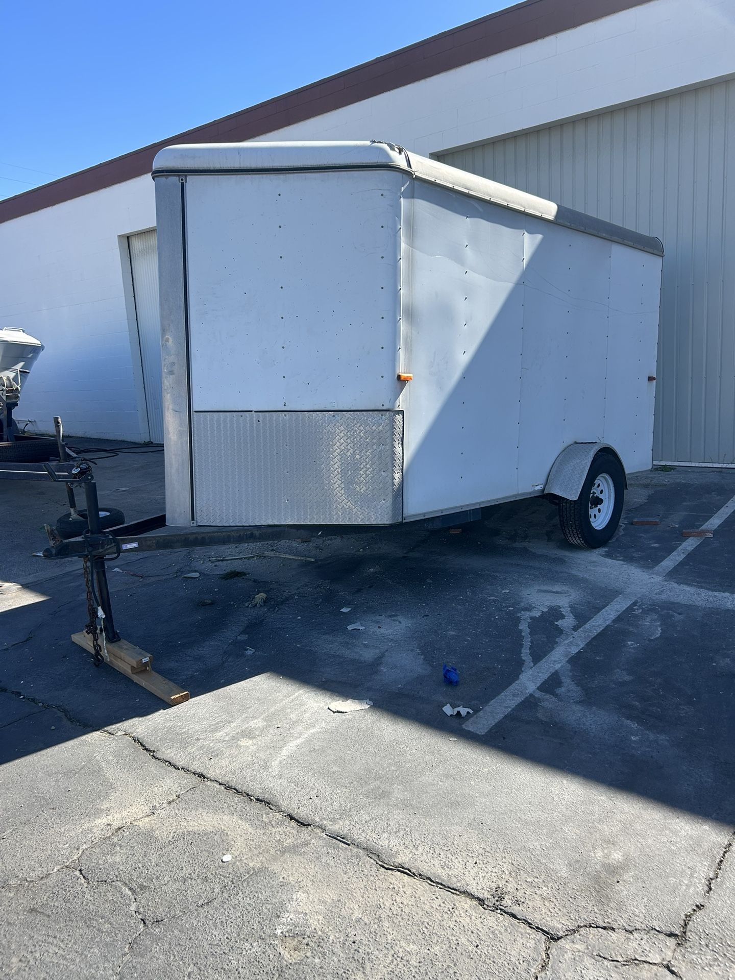 12’ Enclosed Trailer. for Sale in Covina, CA - OfferUp